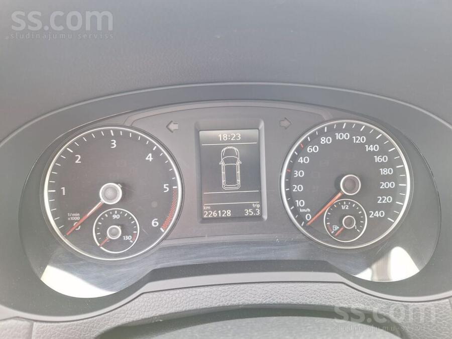 Melns Volkswagen Sharan 2011 Daugavpils, ar dzinēja tilpumu 2.00 L un nobraukumu 0 tūkst. km par 7250 €, foto 13 vietnē AUTOMOTO.COM.LV
