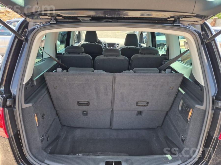 Melns Volkswagen Sharan 2011 Daugavpils, ar dzinēja tilpumu 2.00 L un nobraukumu 0 tūkst. km par 7250 €, foto 21 vietnē AUTOMOTO.COM.LV
