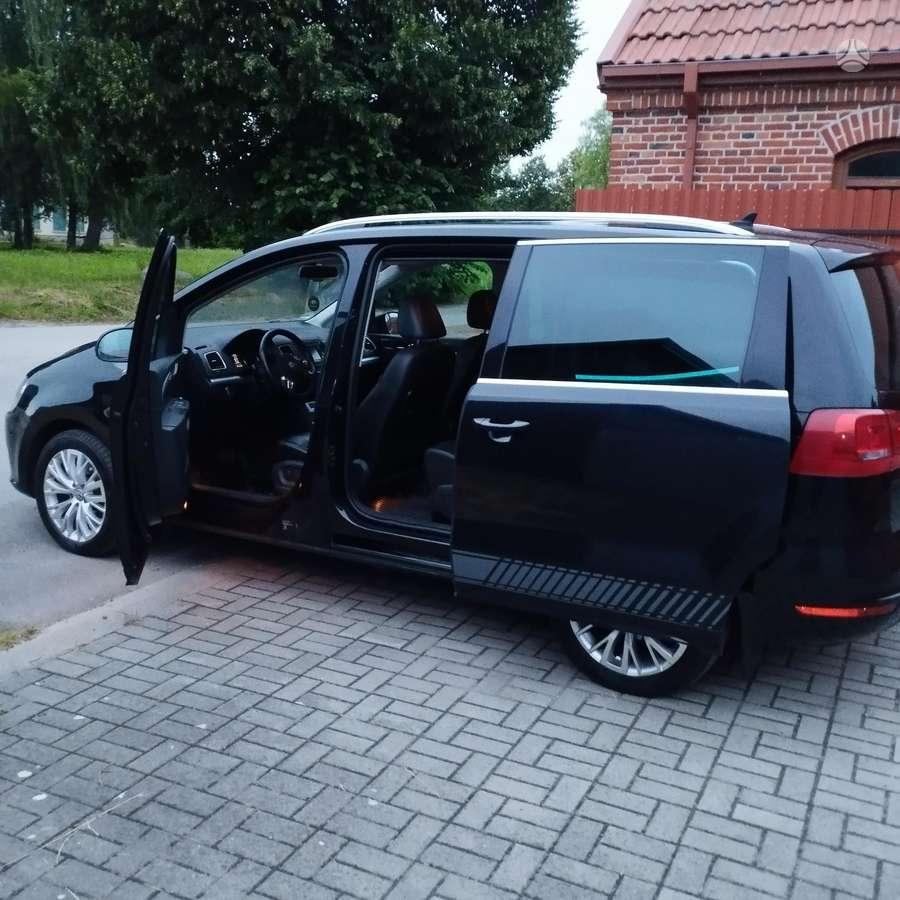 Black Volkswagen Sharan 2011 in Marijampole, with an engine capacity of 1.97 L and mileage of 250 thousand km for 9200 €, photo 4 on AUTOMOTO.COM.LV