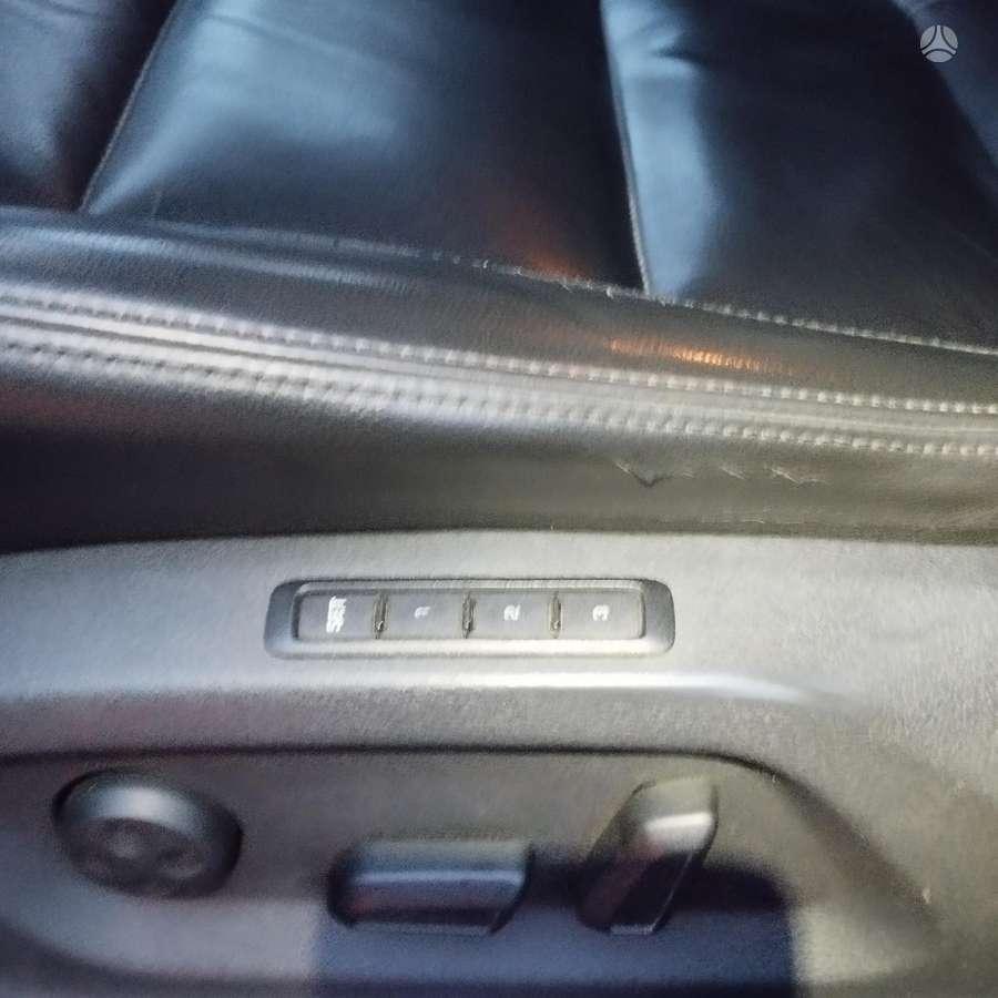 Black Volkswagen Sharan 2011 in Marijampole, with an engine capacity of 1.97 L and mileage of 250 thousand km for 9200 €, photo 18 on AUTOMOTO.COM.LV
