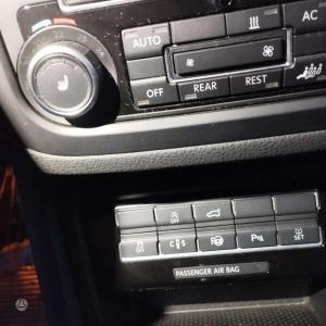 Black Volkswagen Sharan 2011 in Marijampole, with an engine capacity of 1.97 L and mileage of 250 thousand km for 9200 €, photo 22 on AUTOMOTO.COM.LV