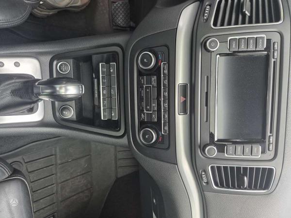Melns Volkswagen Sharan 2011 Viļņa, ar dzinēja tilpumu 1.97 L un nobraukumu 338 tūkst. km par 8200 €, foto 4 vietnē AUTOMOTO.COM.LV
