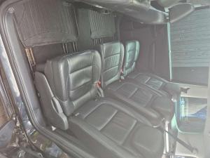 Black Volkswagen Sharan 2011 in Vilnius, with an engine capacity of 1.97 L and mileage of 338 thousand km for 8200 €, photo 6 on AUTOMOTO.COM.LV