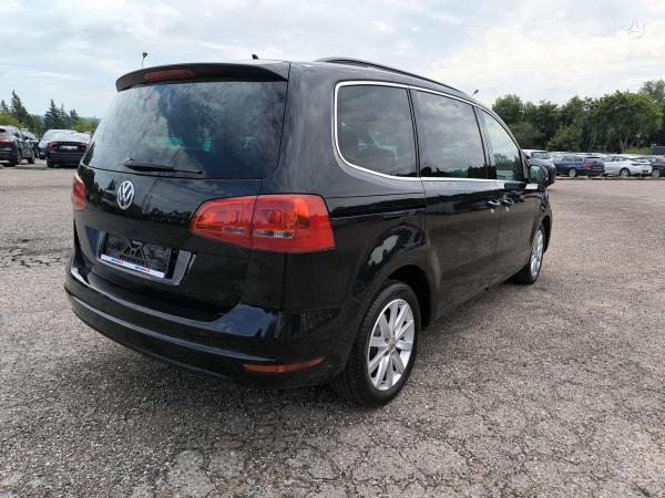 Melns Volkswagen Sharan 2011 Alīta, ar dzinēja tilpumu 1.97 L un nobraukumu 269 tūkst. km par 7900 €, foto 3 vietnē AUTOMOTO.COM.LV