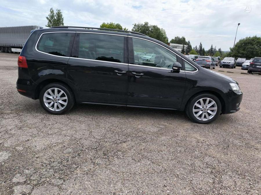 Melns Volkswagen Sharan 2011 Alīta, ar dzinēja tilpumu 1.97 L un nobraukumu 269 tūkst. km par 7900 €, foto 8 vietnē AUTOMOTO.COM.LV