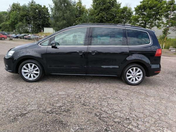 Melns Volkswagen Sharan 2011 Alīta, ar dzinēja tilpumu 1.97 L un nobraukumu 269 tūkst. km par 7900 €, foto 8 vietnē AUTOMOTO.COM.LV