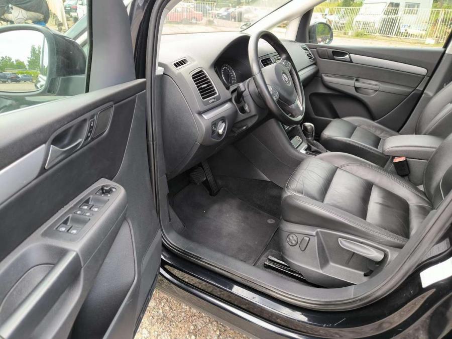 Melns Volkswagen Sharan 2011 Alīta, ar dzinēja tilpumu 1.97 L un nobraukumu 269 tūkst. km par 7900 €, foto 14 vietnē AUTOMOTO.COM.LV
