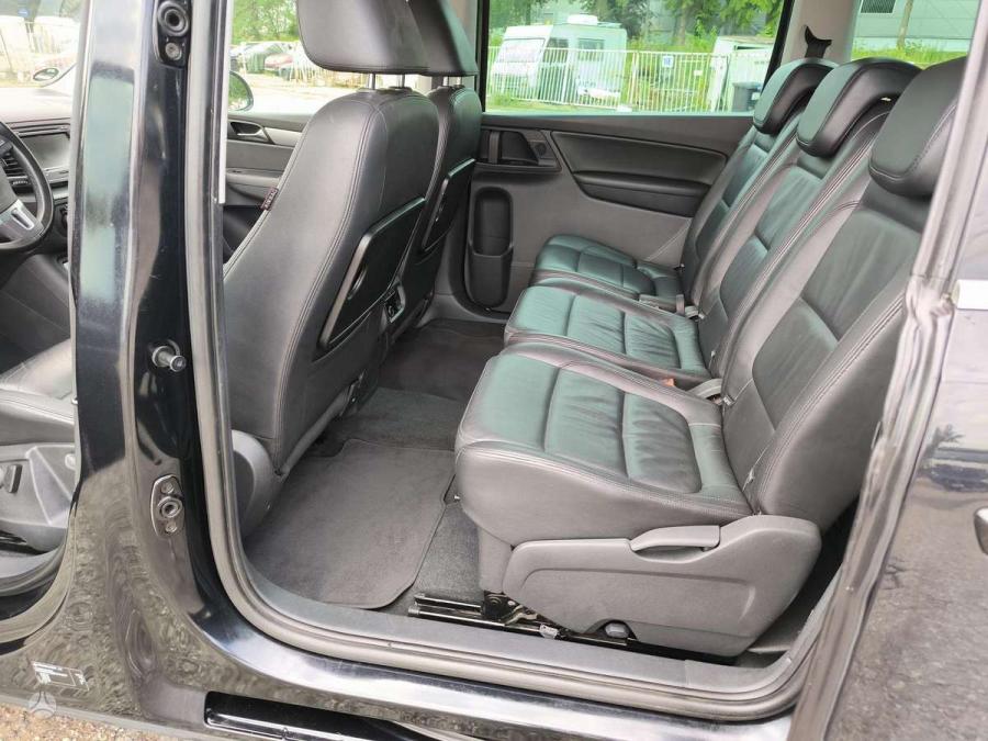 Melns Volkswagen Sharan 2011 Alīta, ar dzinēja tilpumu 1.97 L un nobraukumu 269 tūkst. km par 7900 €, foto 15 vietnē AUTOMOTO.COM.LV