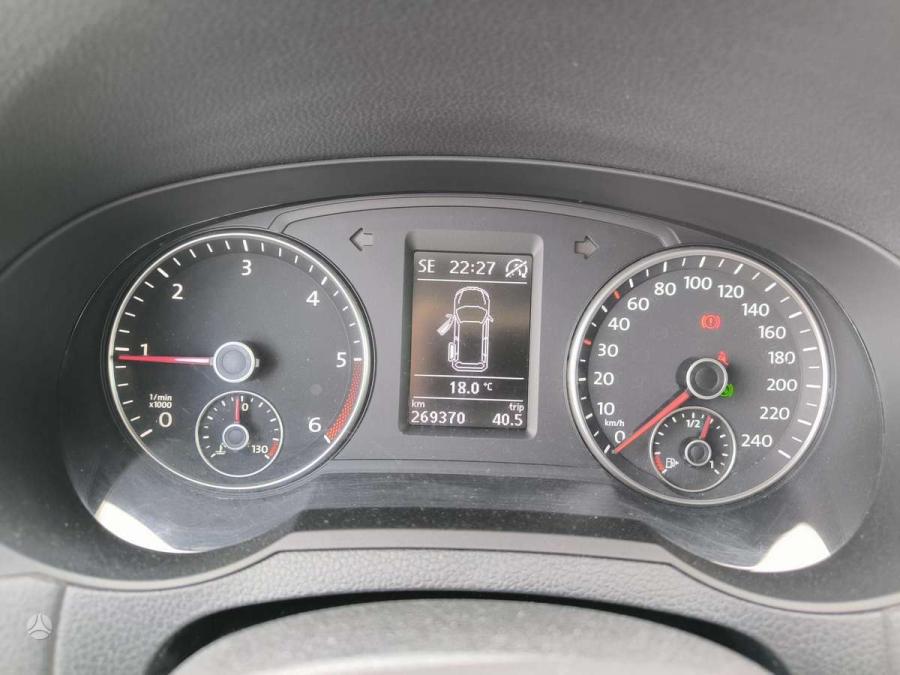 Melns Volkswagen Sharan 2011 Alīta, ar dzinēja tilpumu 1.97 L un nobraukumu 269 tūkst. km par 7900 €, foto 23 vietnē AUTOMOTO.COM.LV