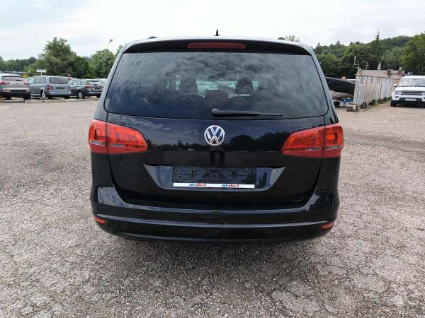 Melns Volkswagen Sharan 2011 Alīta, ar dzinēja tilpumu 1.97 L un nobraukumu 269 tūkst. km par 7900 €, foto 10 vietnē AUTOMOTO.COM.LV