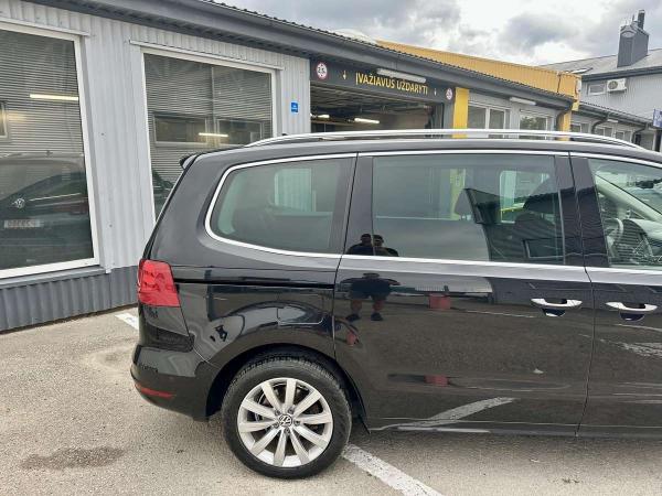 Melns Volkswagen Sharan 2011 Šauļi, ar dzinēja tilpumu 1.97 L un nobraukumu 245 tūkst. km par 7950 €, foto 6 vietnē AUTOMOTO.COM.LV