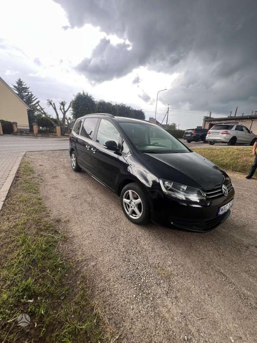 Melns Volkswagen Sharan 2011 Raseiniai, ar dzinēja tilpumu 1.97 L un nobraukumu 259 tūkst. km par 6990 €, foto 1 vietnē AUTOMOTO.COM.LV