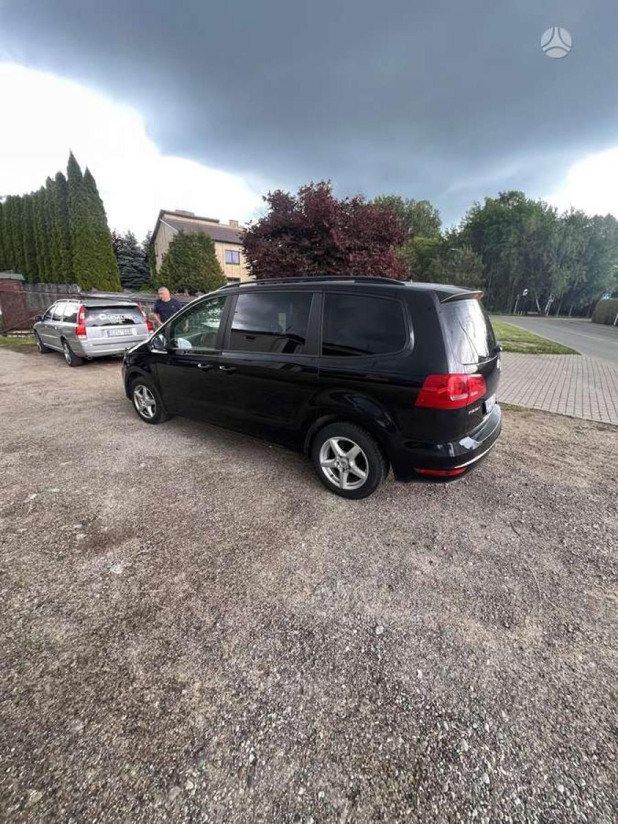 Melns Volkswagen Sharan 2011 Raseiniai, ar dzinēja tilpumu 1.97 L un nobraukumu 259 tūkst. km par 6990 €, foto 4 vietnē AUTOMOTO.COM.LV