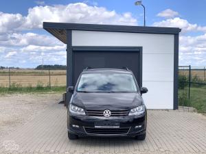 Black Volkswagen Sharan 2011 in Kaunas, with an engine capacity of 1.40 L and mileage of 223 thousand km for 6499 €, photo 7 on AUTOMOTO.COM.LV