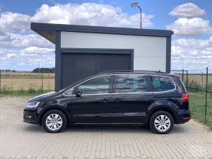 Black Volkswagen Sharan 2011 in Kaunas, with an engine capacity of 1.40 L and mileage of 223 thousand km for 6499 €, photo 10 on AUTOMOTO.COM.LV