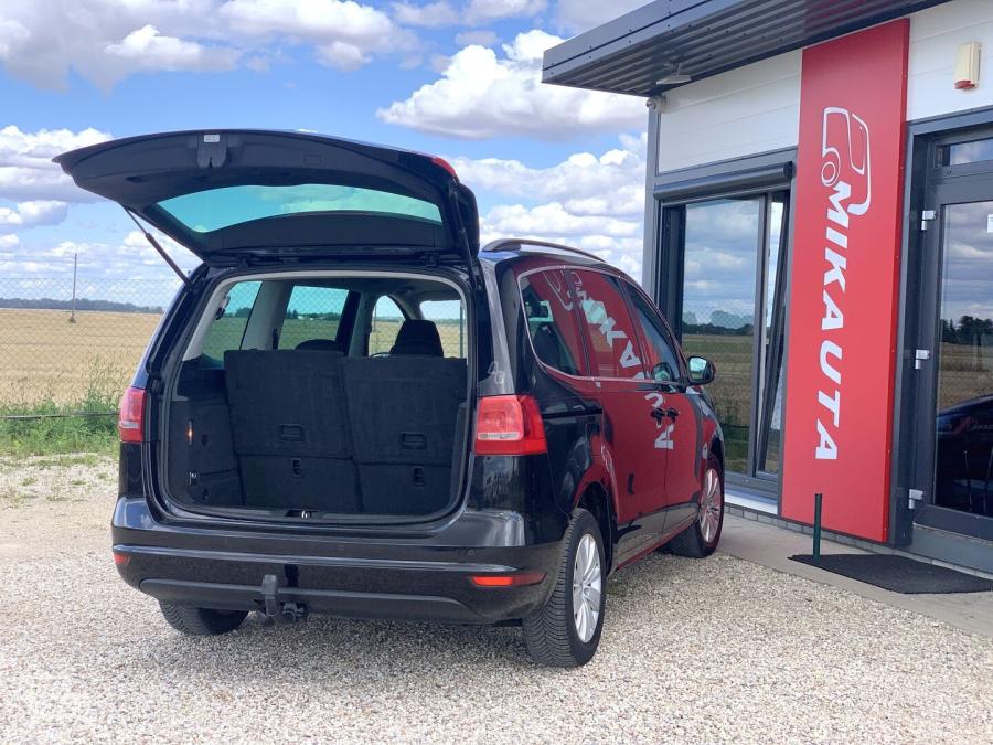 Black Volkswagen Sharan 2011 in Kaunas, with an engine capacity of 1.40 L and mileage of 223 thousand km for 6499 €, photo 11 on AUTOMOTO.COM.LV