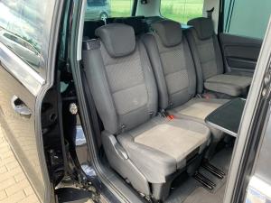Black Volkswagen Sharan 2011 in Kaunas, with an engine capacity of 1.40 L and mileage of 223 thousand km for 6499 €, photo 30 on AUTOMOTO.COM.LV