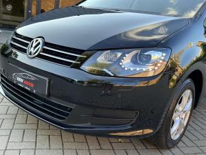 Black Volkswagen Sharan 2011 in Kedainiai, with an engine capacity of 1.97 L and mileage of 274 thousand km for 7950 €, photo 4 on AUTOMOTO.COM.LV