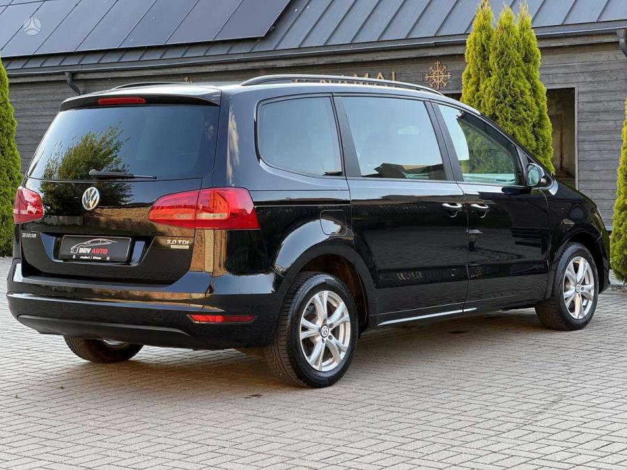 Black Volkswagen Sharan 2011 in Kedainiai, with an engine capacity of 1.97 L and mileage of 274 thousand km for 7950 €, photo 17 on AUTOMOTO.COM.LV