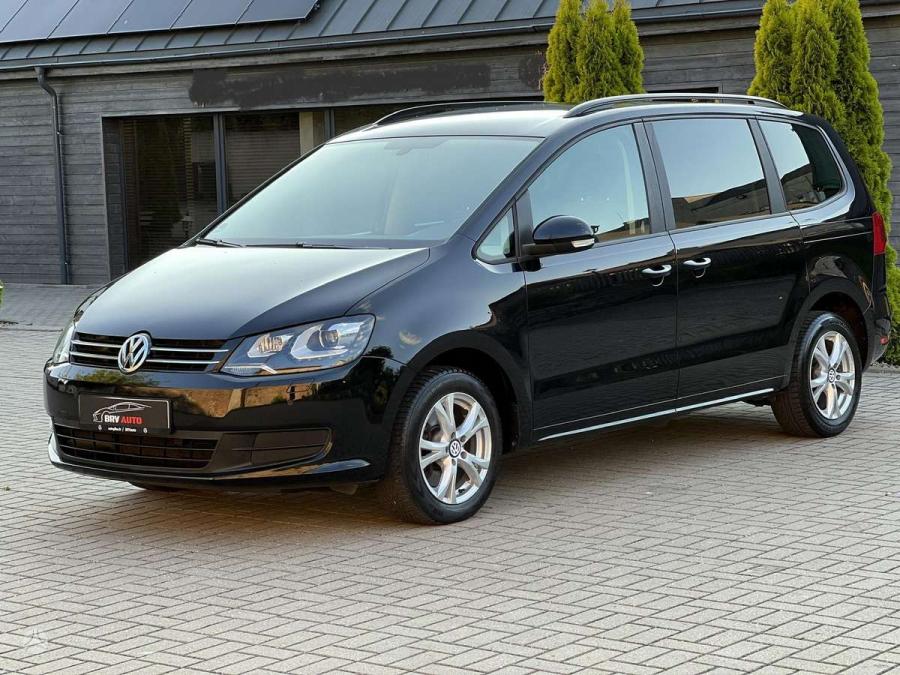 Black Volkswagen Sharan 2011 in Kedainiai, with an engine capacity of 1.97 L and mileage of 274 thousand km for 7950 €, photo 18 on AUTOMOTO.COM.LV