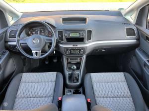 Black Volkswagen Sharan 2011 in Kedainiai, with an engine capacity of 1.97 L and mileage of 274 thousand km for 7950 €, photo 38 on AUTOMOTO.COM.LV