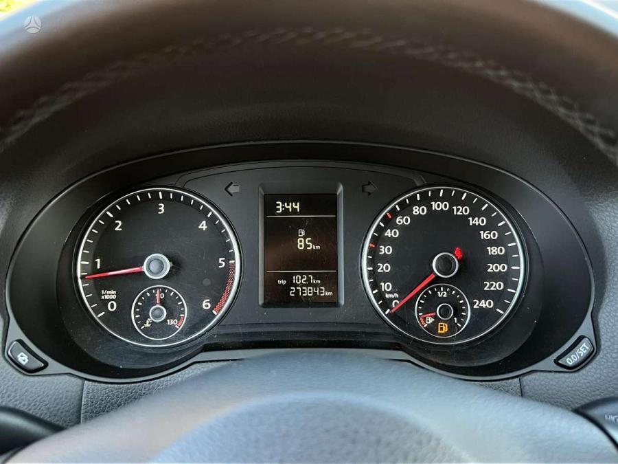 Black Volkswagen Sharan 2011 in Kedainiai, with an engine capacity of 1.97 L and mileage of 274 thousand km for 7950 €, photo 43 on AUTOMOTO.COM.LV
