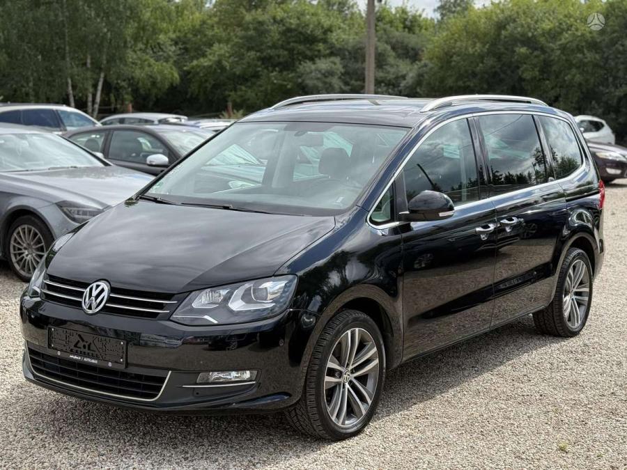 Black Volkswagen Sharan 2011 in Ukmerge, with an engine capacity of 1.97 L and mileage of 250 thousand km for 7850 €, photo 6 on AUTOMOTO.COM.LV