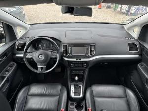 Black Volkswagen Sharan 2011 in Ukmerge, with an engine capacity of 1.97 L and mileage of 250 thousand km for 7850 €, photo 9 on AUTOMOTO.COM.LV