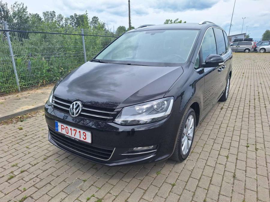 Black Volkswagen Sharan 2011 in Marijampole, with an engine capacity of 1.97 L and mileage of 311 thousand km for 7200 €, photo 3 on AUTOMOTO.COM.LV