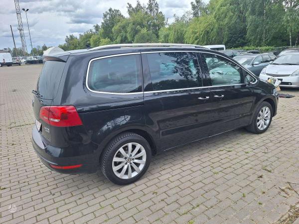 Melns Volkswagen Sharan 2011 Marijampole, ar dzinēja tilpumu 1.97 L un nobraukumu 311 tūkst. km par 7200 €, foto 7 vietnē AUTOMOTO.COM.LV