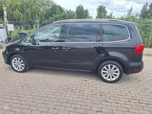 Black Volkswagen Sharan 2011 in Marijampole, with an engine capacity of 1.97 L and mileage of 311 thousand km for 7200 €, photo 10 on AUTOMOTO.COM.LV