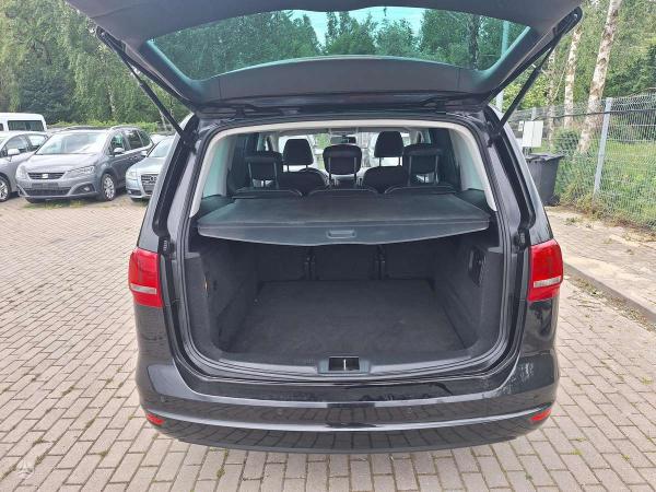 Melns Volkswagen Sharan 2011 Marijampole, ar dzinēja tilpumu 1.97 L un nobraukumu 311 tūkst. km par 7200 €, foto 11 vietnē AUTOMOTO.COM.LV
