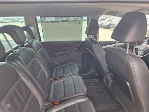 Black Volkswagen Sharan 2011 in Marijampole, with an engine capacity of 1.97 L and mileage of 311 thousand km for 7200 €, photo 13 on AUTOMOTO.COM.LV