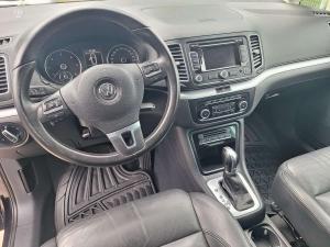 Black Volkswagen Sharan 2011 in Marijampole, with an engine capacity of 1.97 L and mileage of 311 thousand km for 7200 €, photo 19 on AUTOMOTO.COM.LV
