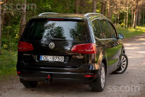 Black Volkswagen Sharan 2011 in Tukums, with an engine capacity of 2.00 L and mileage of 249 thousand km for 6890 €, photo 8 on AUTOMOTO.COM.LV