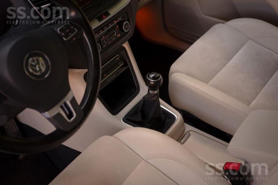 Melns Volkswagen Sharan 2011 Tukums, ar dzinēja tilpumu 2.00 L un nobraukumu 249 tūkst. km par 6890 €, foto 26 vietnē AUTOMOTO.COM.LV