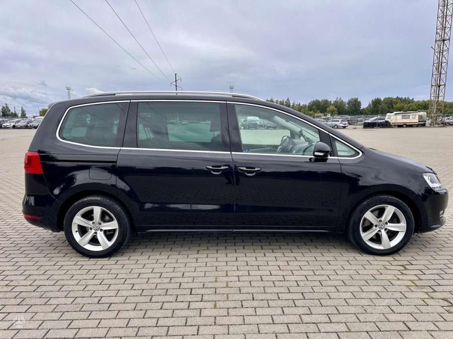 Melns Volkswagen Sharan 2011 Marijampole, ar dzinēja tilpumu 1.97 L un nobraukumu 303 tūkst. km par 7650 €, foto 9 vietnē AUTOMOTO.COM.LV