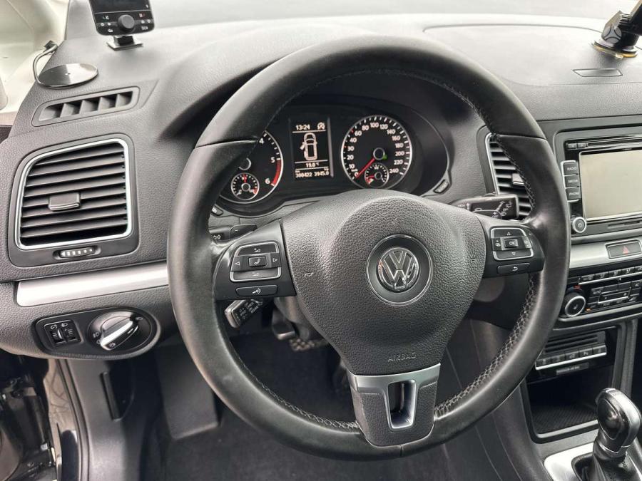 Melns Volkswagen Sharan 2011 Marijampole, ar dzinēja tilpumu 1.97 L un nobraukumu 303 tūkst. km par 7650 €, foto 16 vietnē AUTOMOTO.COM.LV