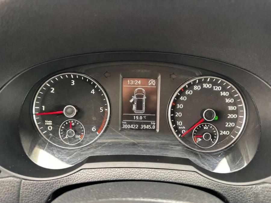 Melns Volkswagen Sharan 2011 Marijampole, ar dzinēja tilpumu 1.97 L un nobraukumu 303 tūkst. km par 7650 €, foto 17 vietnē AUTOMOTO.COM.LV
