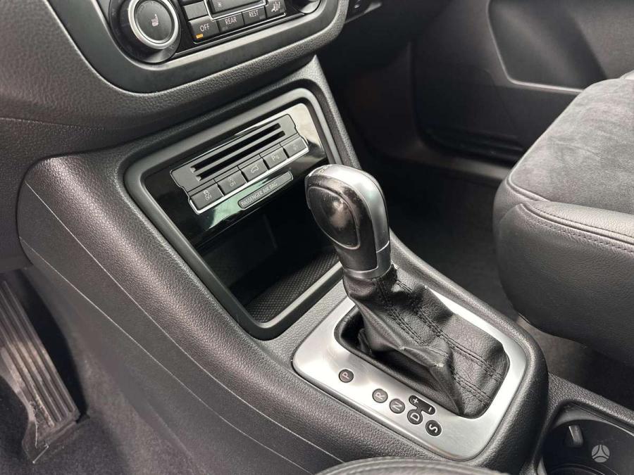 Melns Volkswagen Sharan 2011 Marijampole, ar dzinēja tilpumu 1.97 L un nobraukumu 303 tūkst. km par 7650 €, foto 18 vietnē AUTOMOTO.COM.LV