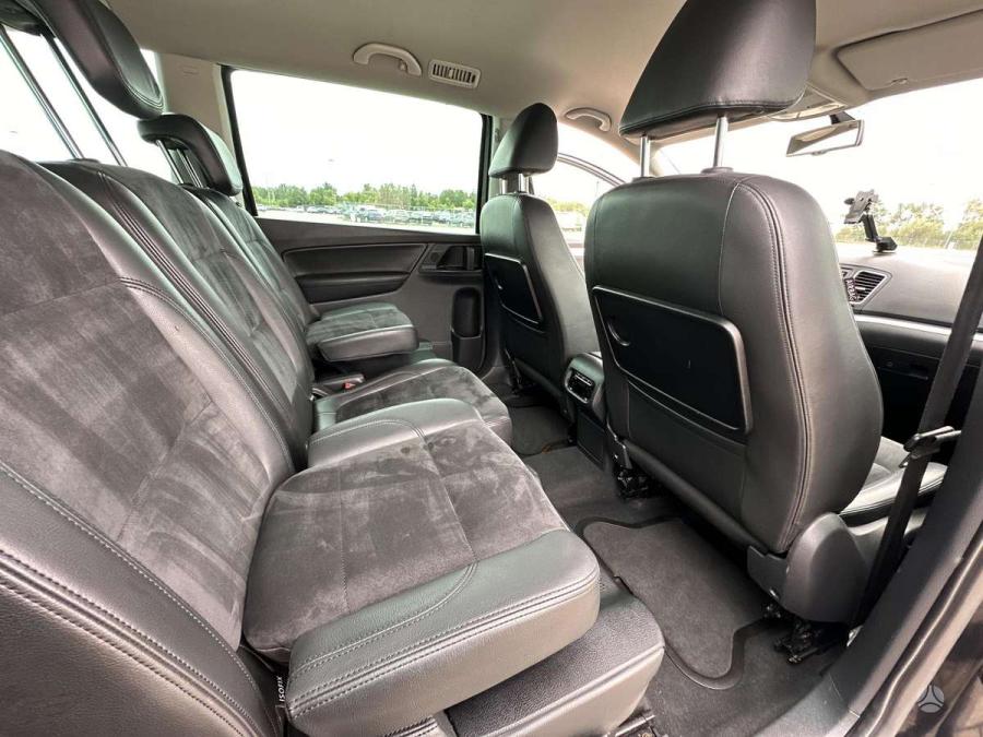 Melns Volkswagen Sharan 2011 Marijampole, ar dzinēja tilpumu 1.97 L un nobraukumu 303 tūkst. km par 7650 €, foto 28 vietnē AUTOMOTO.COM.LV