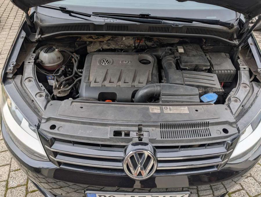 Black Volkswagen Sharan 2011 in Marijampole, with an engine capacity of 1.97 L and mileage of 293 thousand km for 5750 €, photo 8 on AUTOMOTO.COM.LV