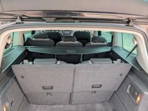 Black Volkswagen Sharan 2011 in Marijampole, with an engine capacity of 1.97 L and mileage of 293 thousand km for 5750 €, photo 11 on AUTOMOTO.COM.LV