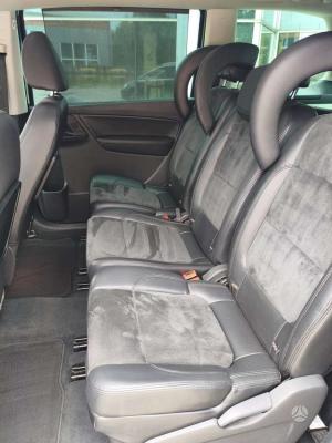 Black Volkswagen Sharan 2011 in Marijampole, with an engine capacity of 1.97 L and mileage of 238 thousand km for 8900 €, photo 16 on AUTOMOTO.COM.LV