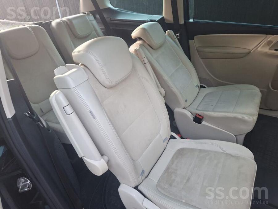 Melns Volkswagen Sharan 2011 Rīga, ar dzinēja tilpumu 2.00 L un nobraukumu 360 tūkst. km par 8000 €, foto 12 vietnē AUTOMOTO.COM.LV