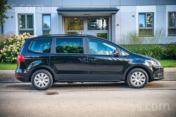 Melns Volkswagen Sharan 2011 Rīga, ar dzinēja tilpumu 1.40 L un nobraukumu 201 tūkst. km par 5990 €, foto 8 vietnē AUTOMOTO.COM.LV
