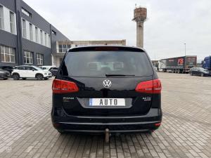 Black Volkswagen Sharan 2012 in Taurage, with an engine capacity of 1.97 L and mileage of 217 thousand km for 7999 €, photo 7 on AUTOMOTO.COM.LV
