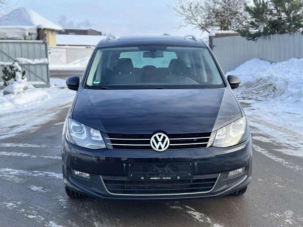 Black Volkswagen Sharan 2012 in Telschi, with an engine capacity of 1.97 L and mileage of 255 thousand km for 9700 €, photo 2 on AUTOMOTO.COM.LV