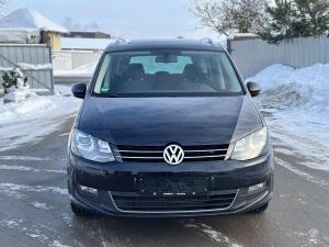 Black Volkswagen Sharan 2012 in Telschi, with an engine capacity of 1.97 L and mileage of 255 thousand km for 9700 €, photo 2 on AUTOMOTO.COM.LV