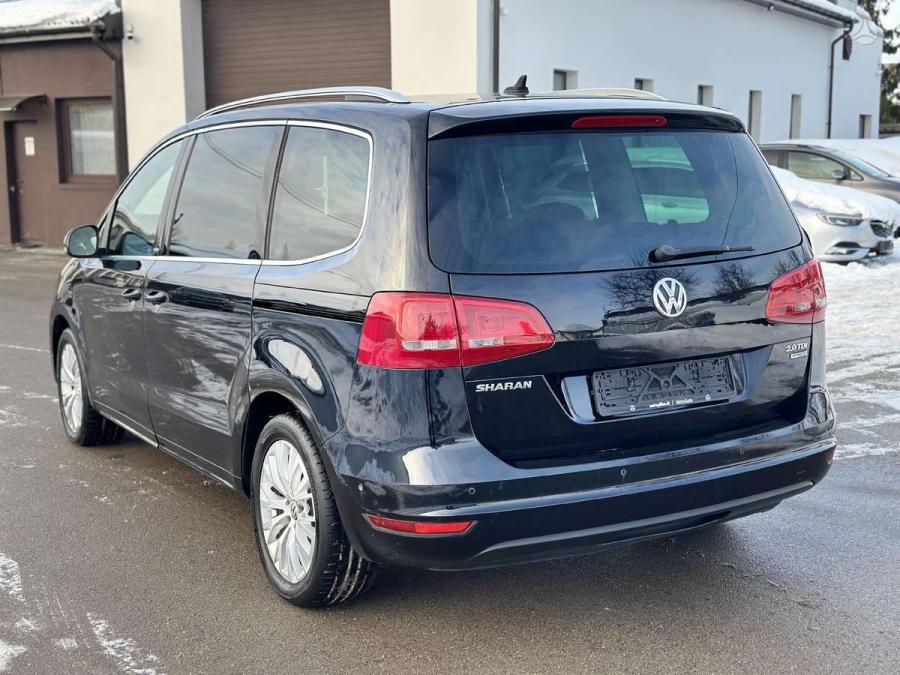Black Volkswagen Sharan 2012 in Telschi, with an engine capacity of 1.97 L and mileage of 255 thousand km for 9700 €, photo 5 on AUTOMOTO.COM.LV